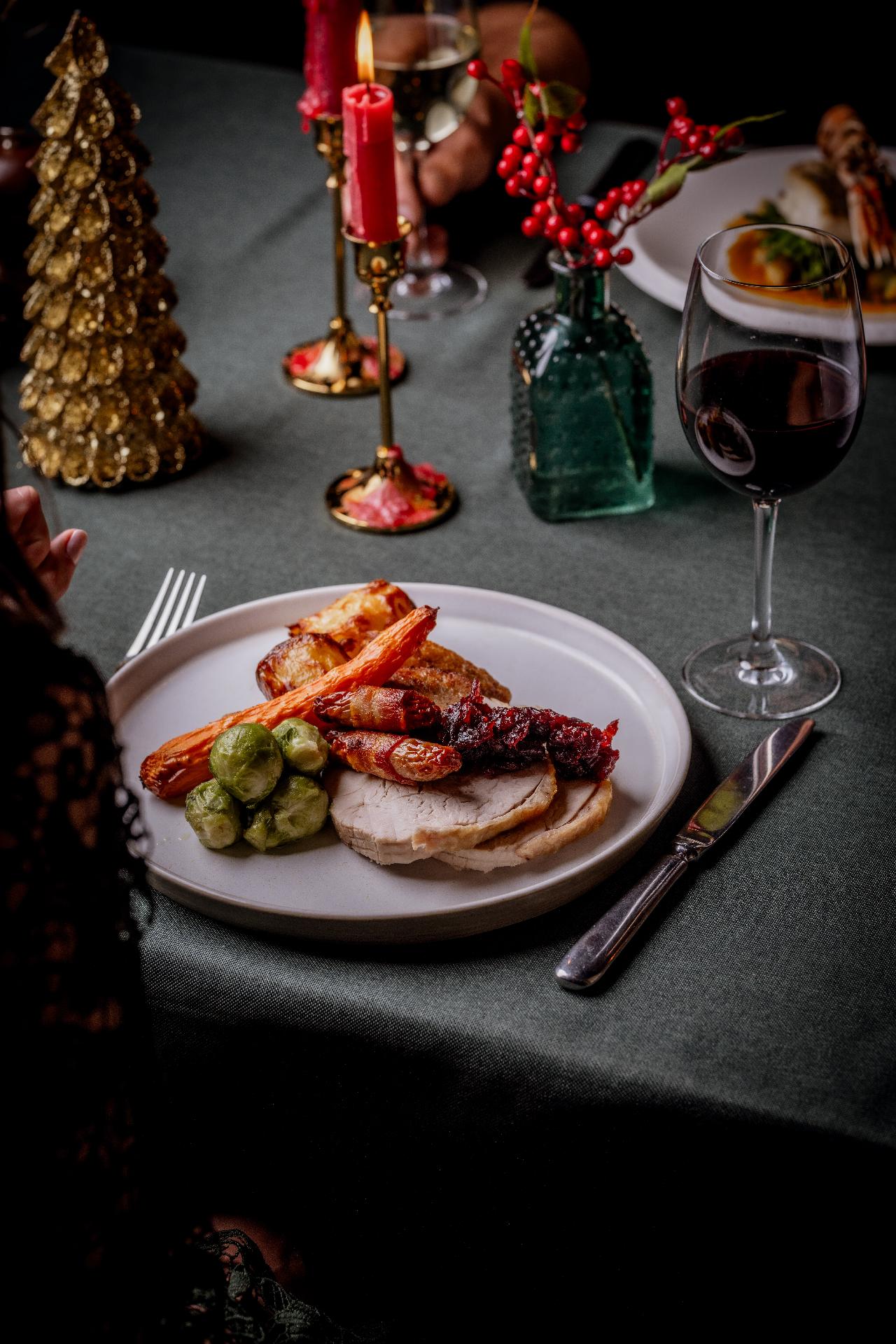 Book Christmas Parties & Christmas Dinner | The Ox Row Inn, Salisbury